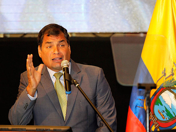 Rafael Correa asume su segundo mandato como presidente de Ecuador