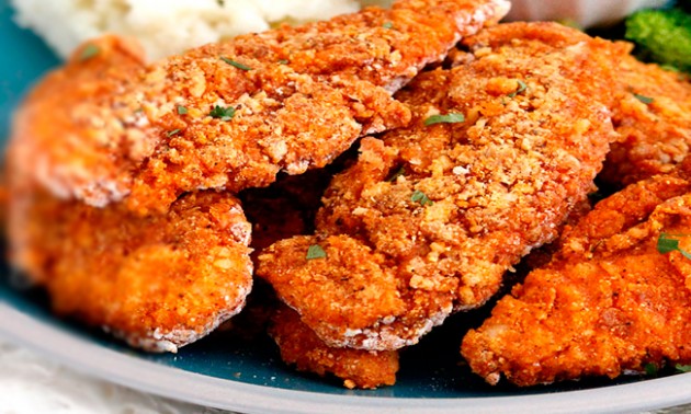 Pollo crunch al horno, para cuando quieres comer mas sano