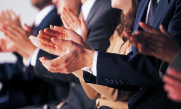 La Nota Curiosa: ¿Conoces el origen de los aplausos? | Confirmado