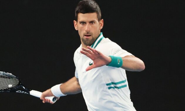 Pese a dolores abdominales Novak Djokovic avanza a cuartos de final en ...
